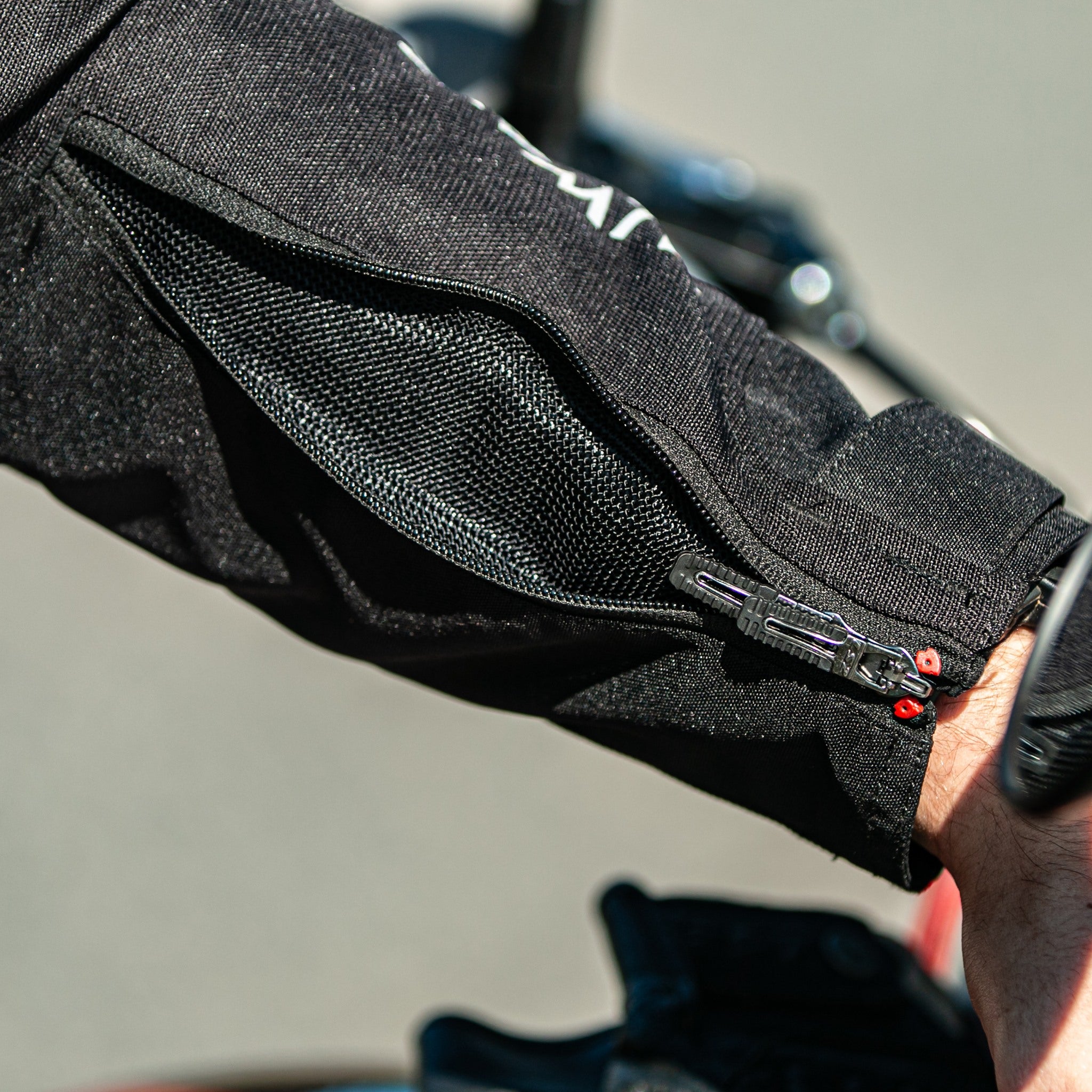 LS2 PHASE MAN JACKET BLACK – www.ls2helmetspk.com